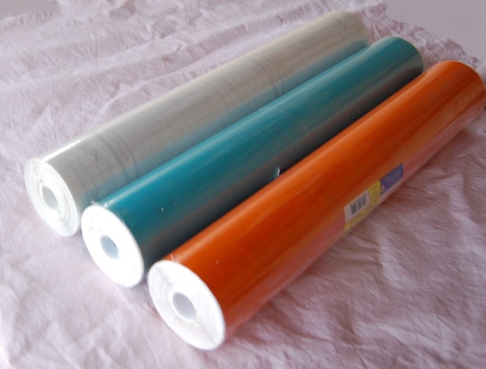 ROLLO PLASTICO MATE TRANSPARENTE 20 METROS :: MATERIAL DE BOLILLOS